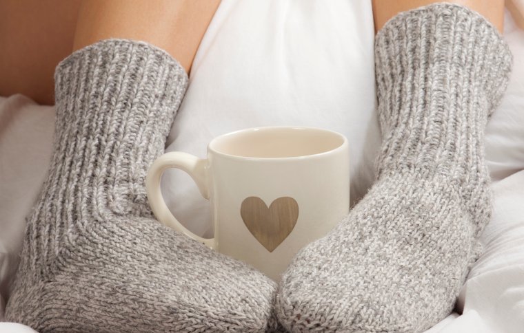 4 Best Foot Warmers to Heat That Cold Feet Up - Cushy Spa