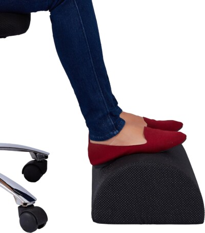 What's the Best Under Desk Foot Rest to Buy in 2018? - Cushy Spa