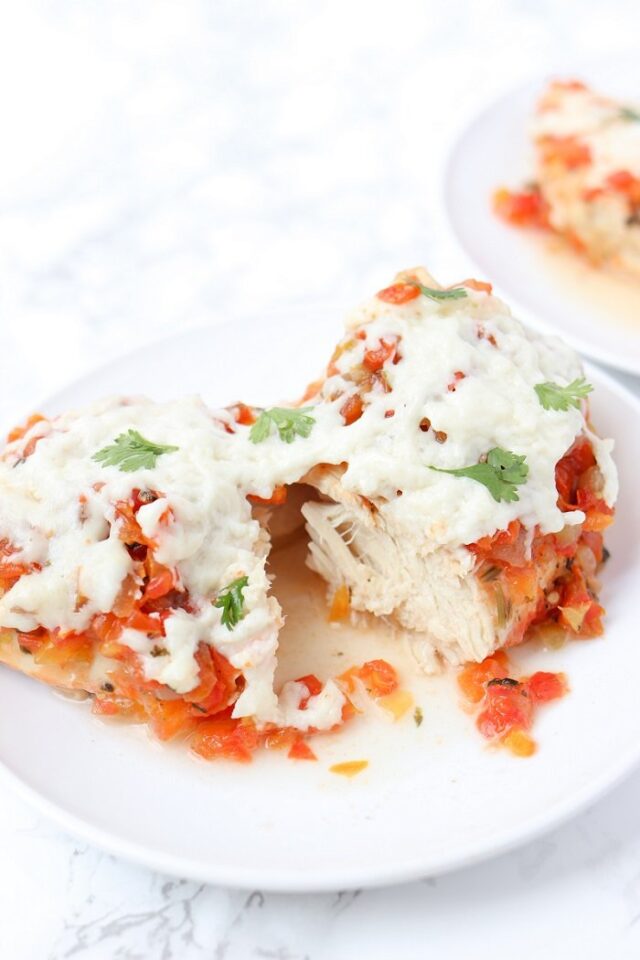 31 Crockpot Chicken Recipes to Make When You're Overwhelmed - Cushy Spa